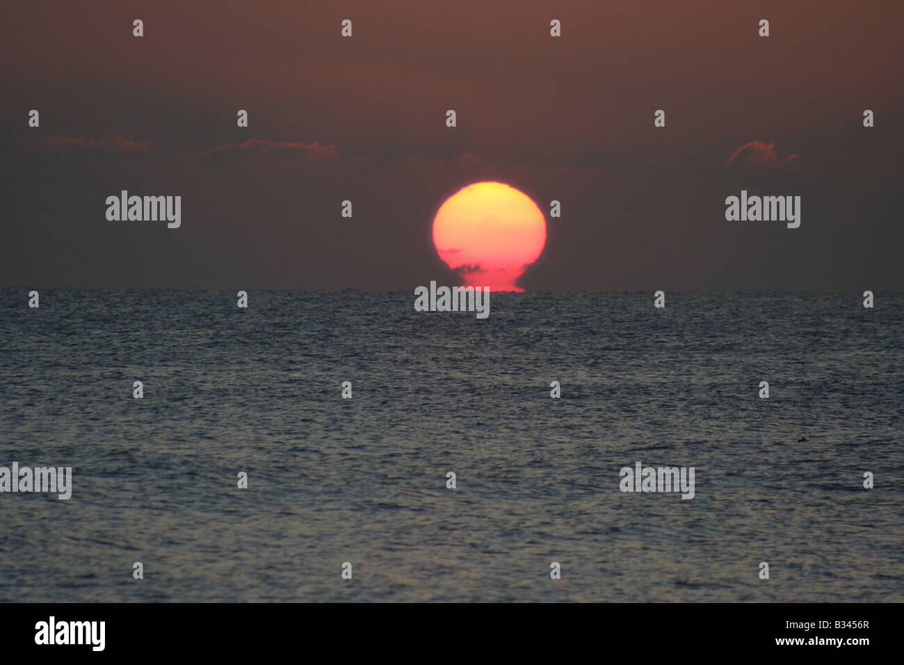 Distorted effect hi-res stock photography and images - Alamy