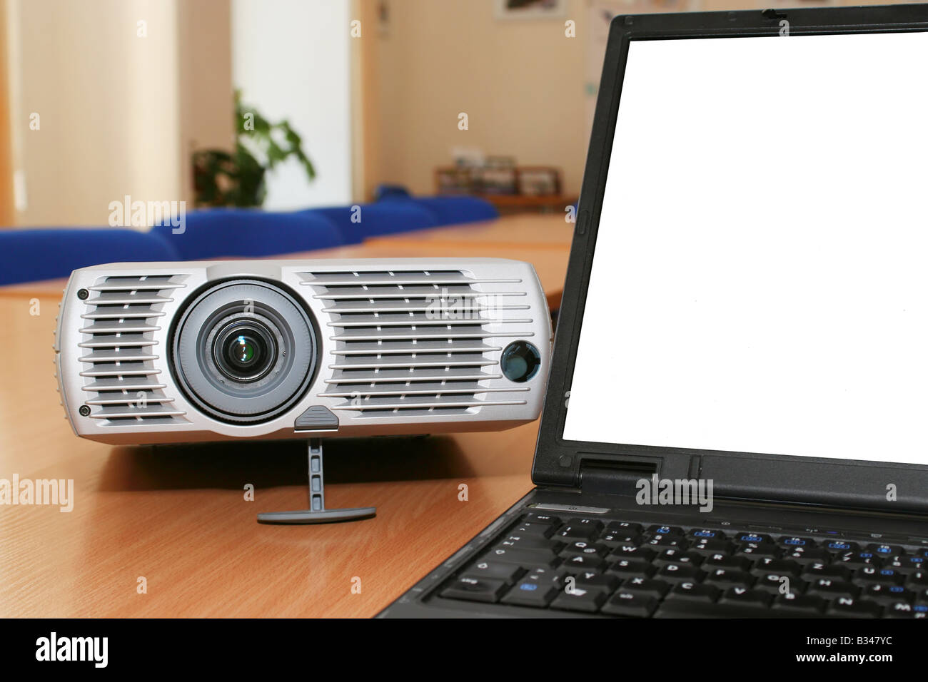 Classroom projector hi-res stock photography and images - Alamy