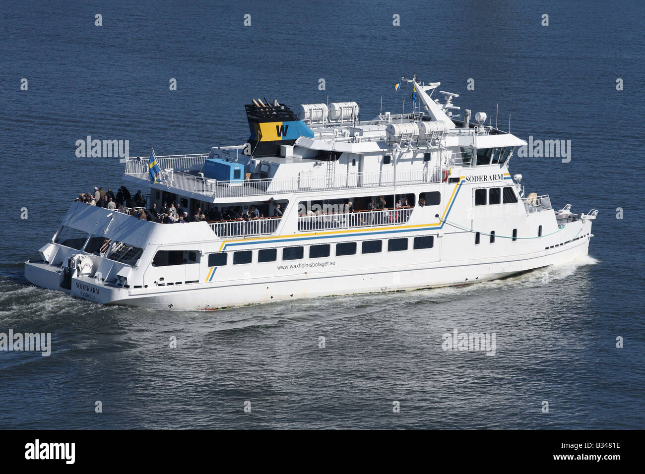 People travelling in ships Stock Photo - Alamy