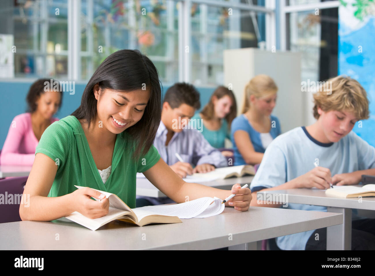 Filipino Students High Resolution Stock Photography and Images - Alamy