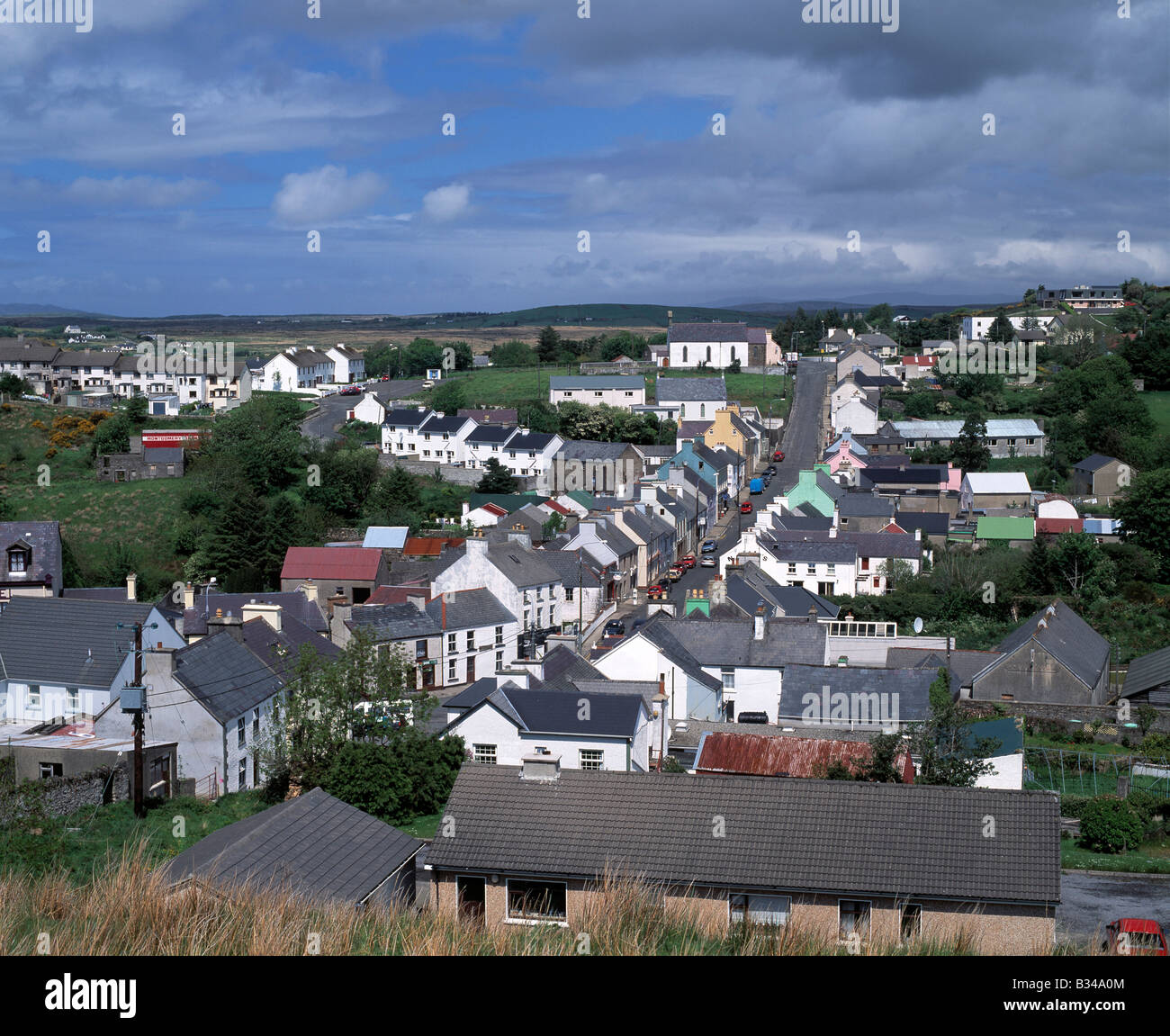 Ireland, co kerry, dingle peninsula, overview of an irish rural village ...