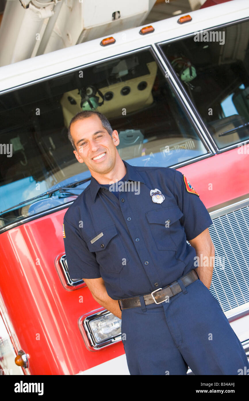 Hispanic fireman hi-res stock photography and images - Alamy