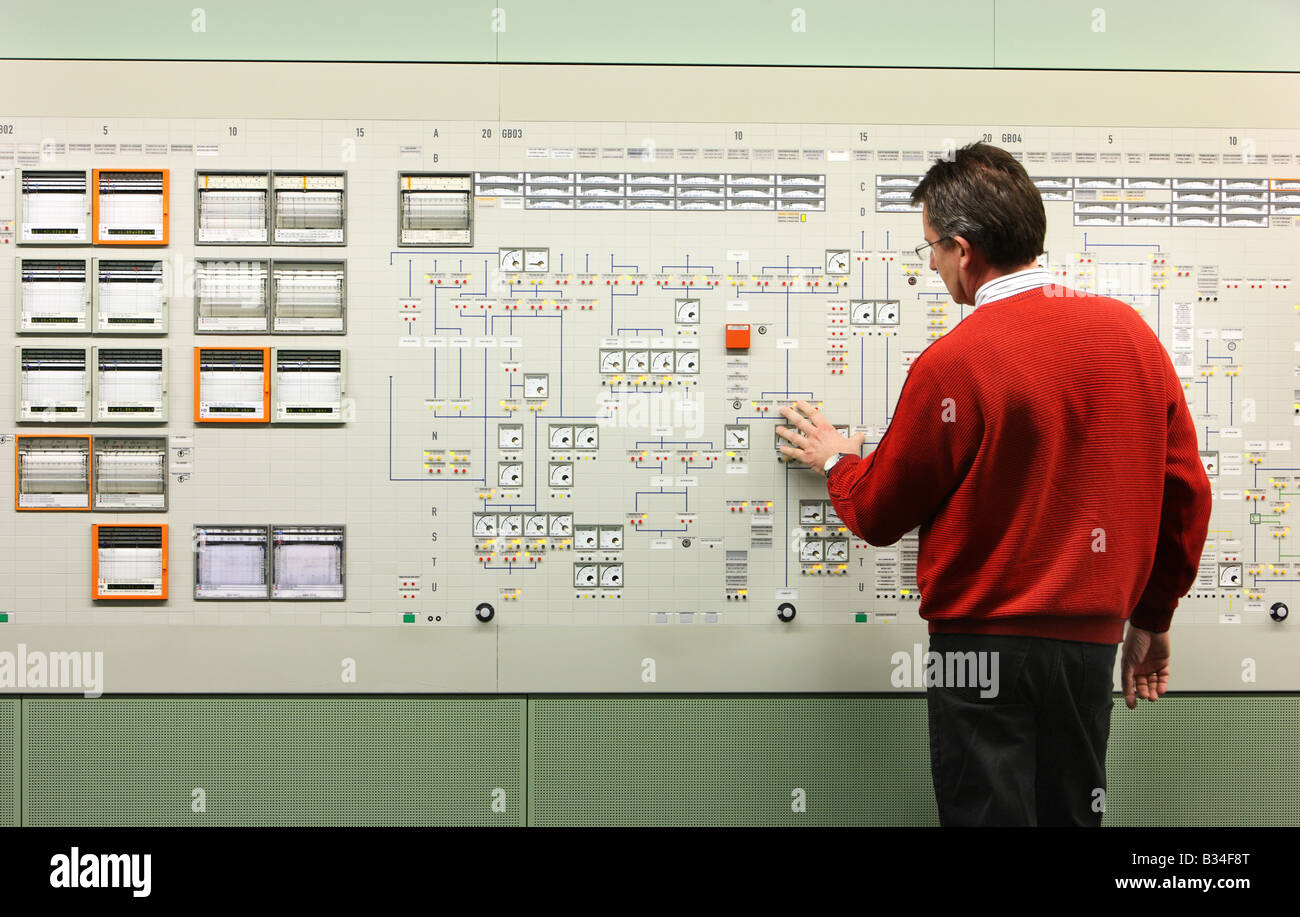 Simulator nuclear power station hi-res stock photography and images - Alamy