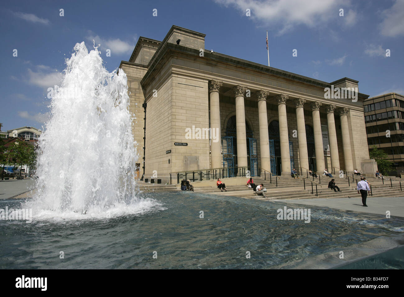 City of Sheffield, England. Water fountain at Barker’s Pool with ...