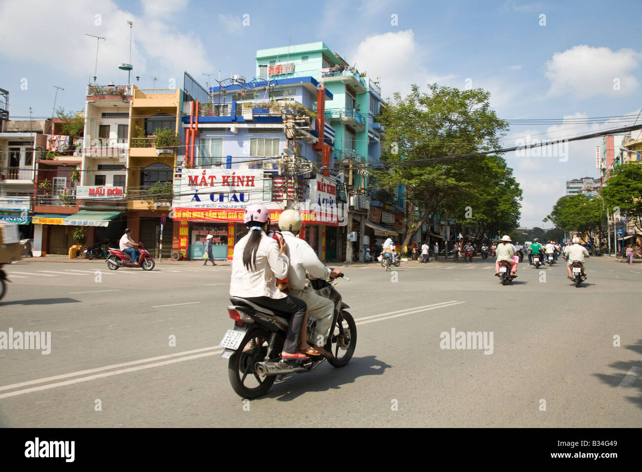 Vietnamese saigon hi-res stock photography and images - Alamy