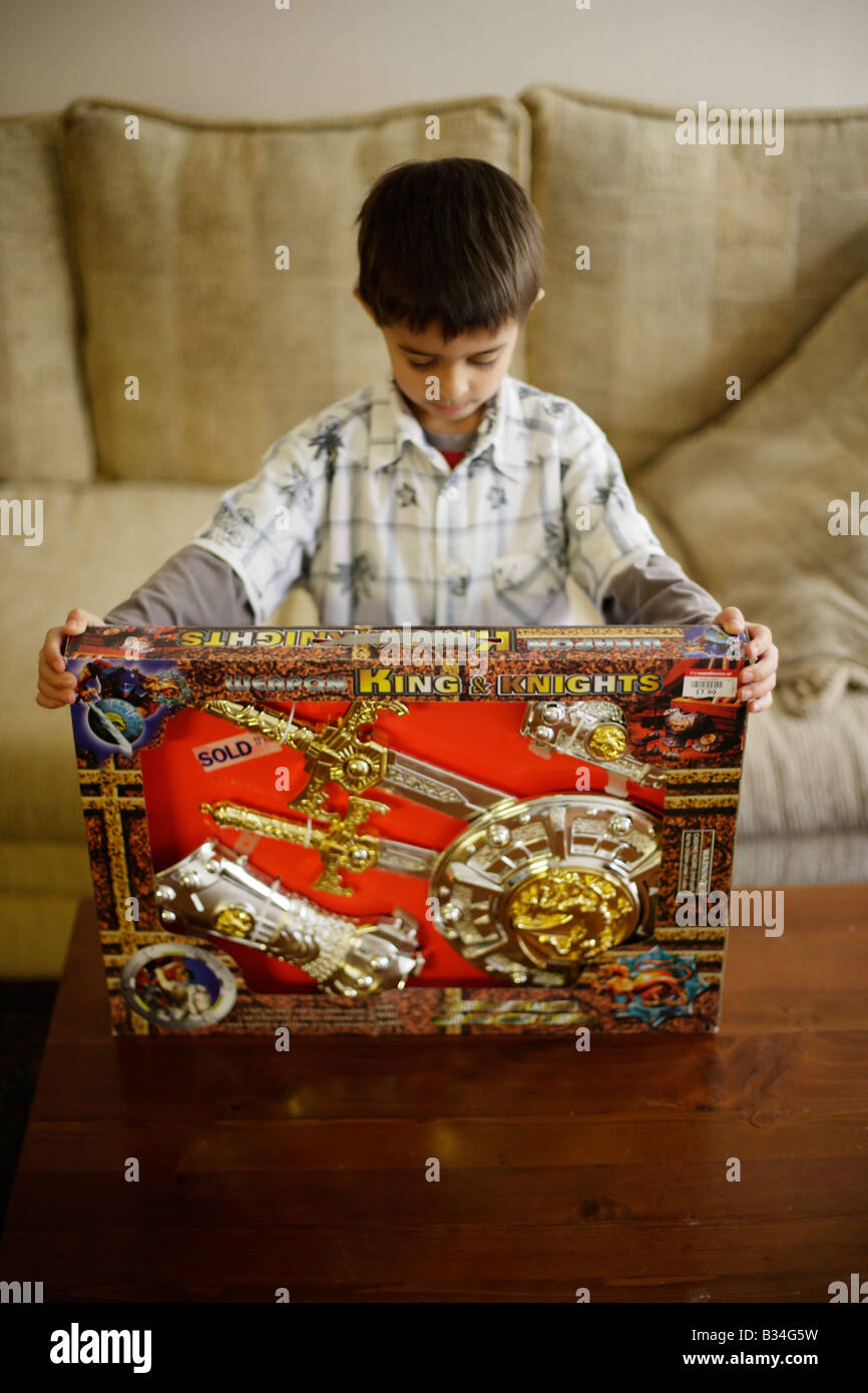 Child knight shield hi-res stock photography and images - Alamy