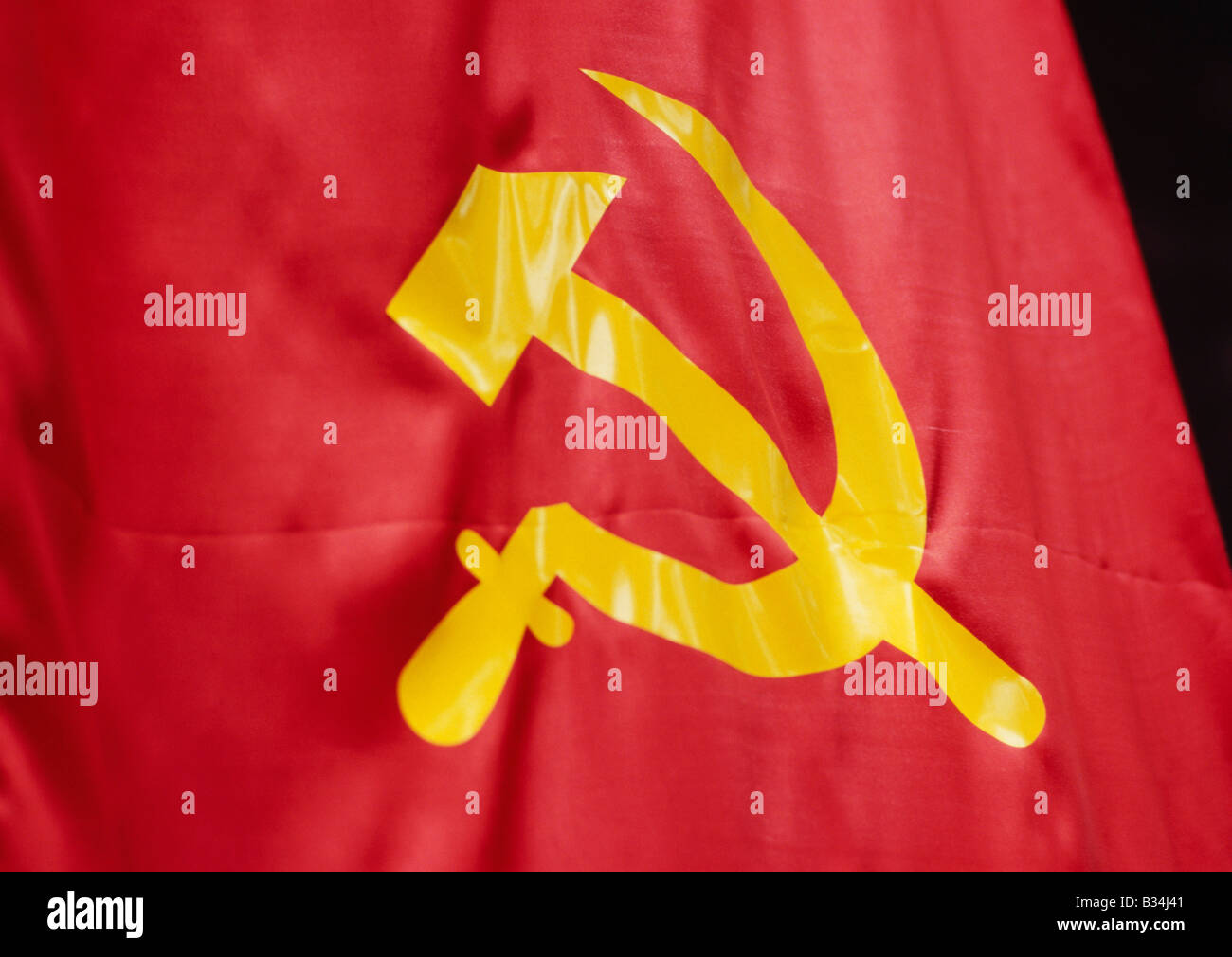 Hammer and sickle flag hi-res stock photography and images - Alamy