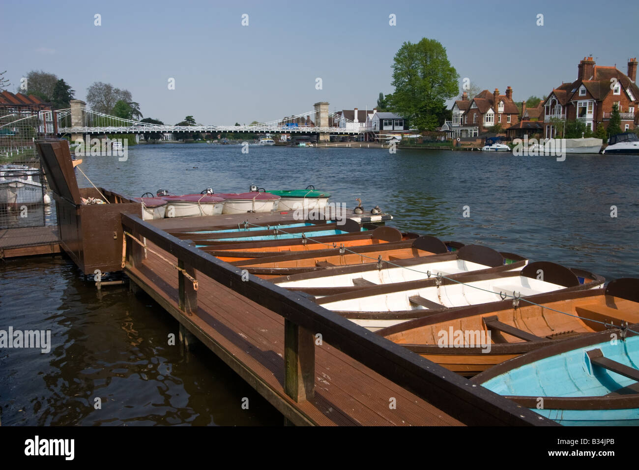 Bridge marlow river hi-res stock photography and images - Alamy
