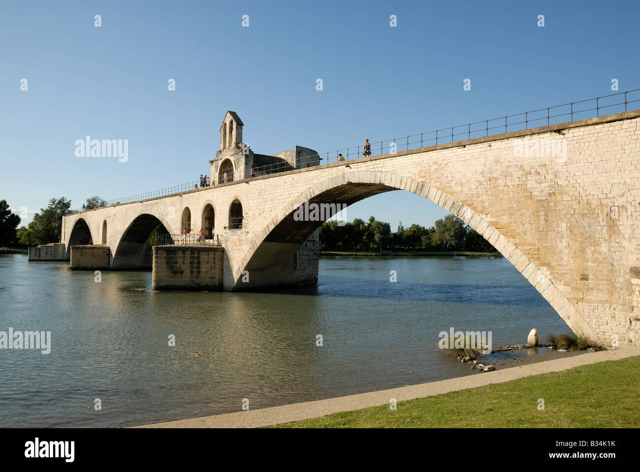Pont d'Avignon (pont Saint Benezet) in Avignon, France Stock Photo - Alamy