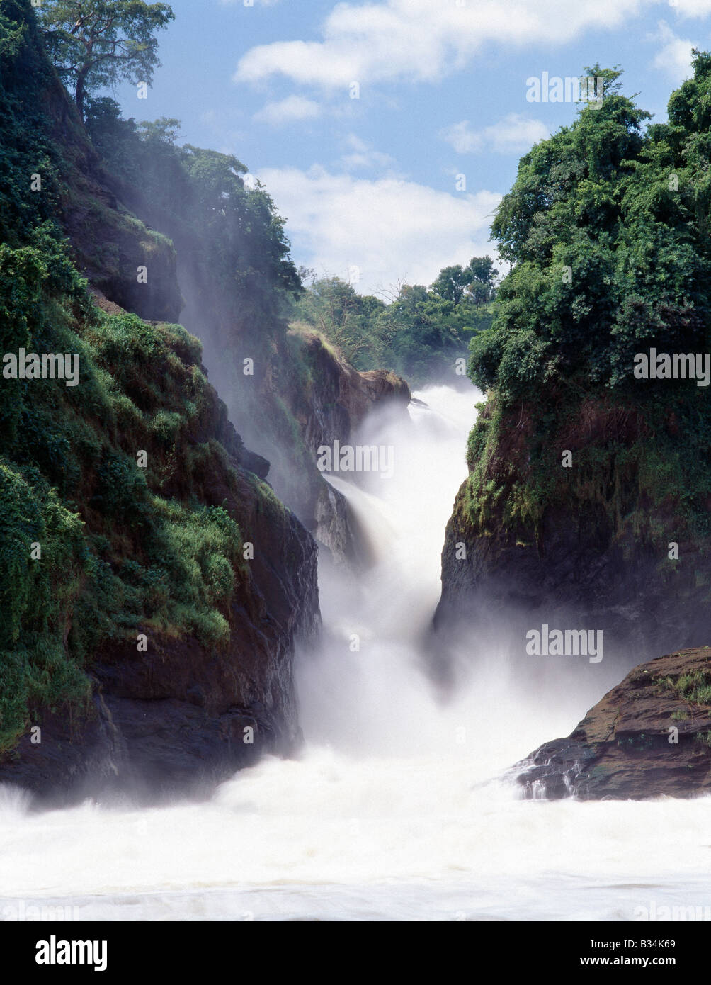 Uganda, Victoria Nile, Murchison Falls. The Victoria Nile flows out of ...