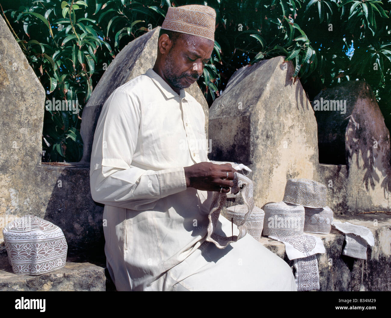 Traditional swahili hats hi-res stock photography and images - Alamy