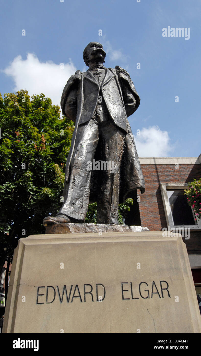 Statue of Edward Elgar,Worcester, U.K Stock Photo - Alamy