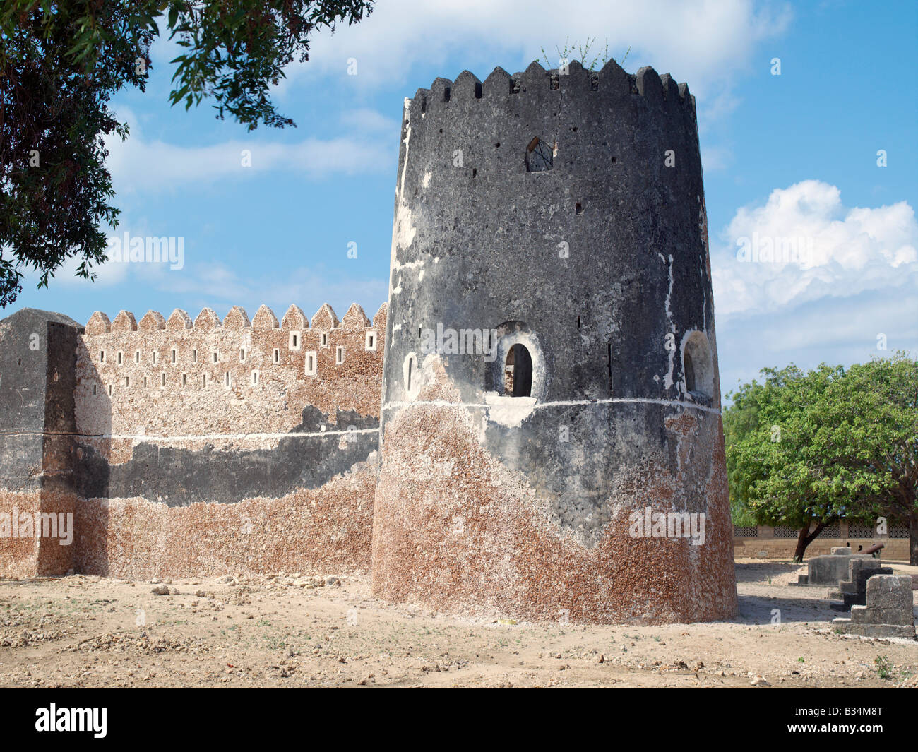Kenya. Siyu Fort. The Sultan of Zanzibar in the middle of the 19th ... Kenya. Siyu Fort. The Sultan of Zanzibar in the middle of the 19th ...