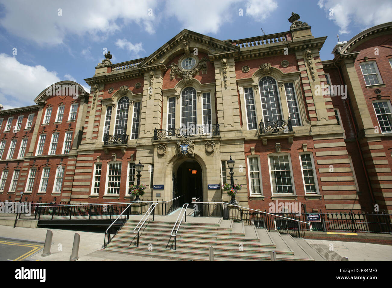 City of Sheffield, England. University of Sheffield the Sir Frederick ...