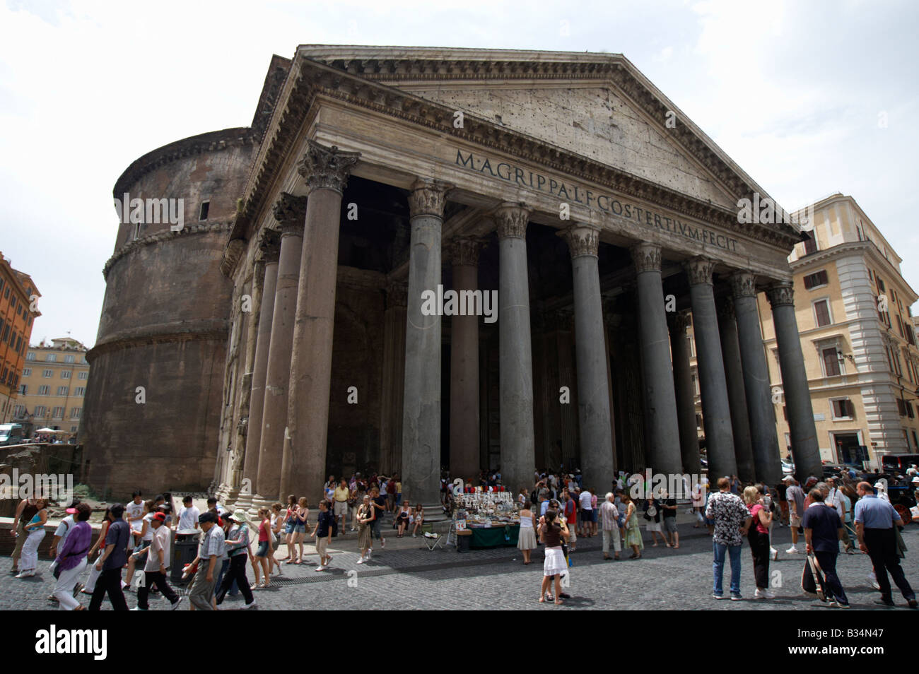 Tourists outside the Roman built Pantheon in Rome, Italy Stock Photo ...
