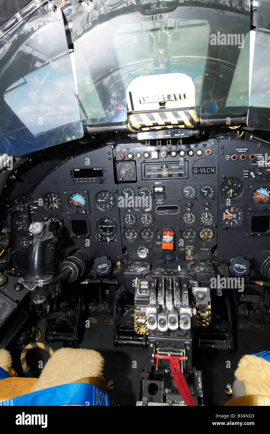 Restored Avro Vulcan Cockpit Farnborough Air Show 2008 Stock Photo - Alamy