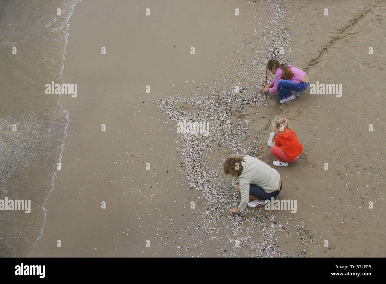 Kids Cowering High Resolution Stock Photography and Images - Alamy