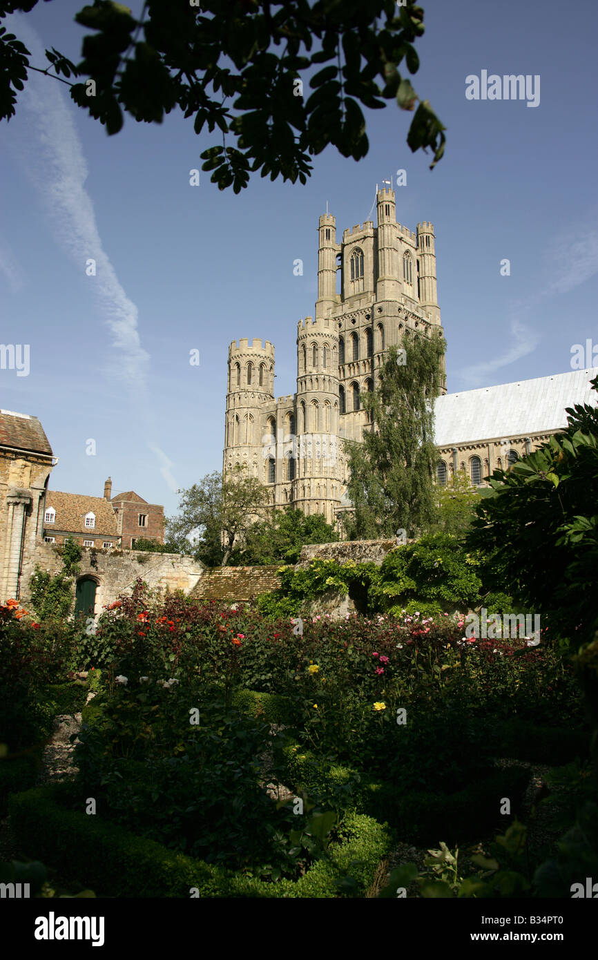 City of Ely, England. View of the south facade of Ely Cathedral from a ...