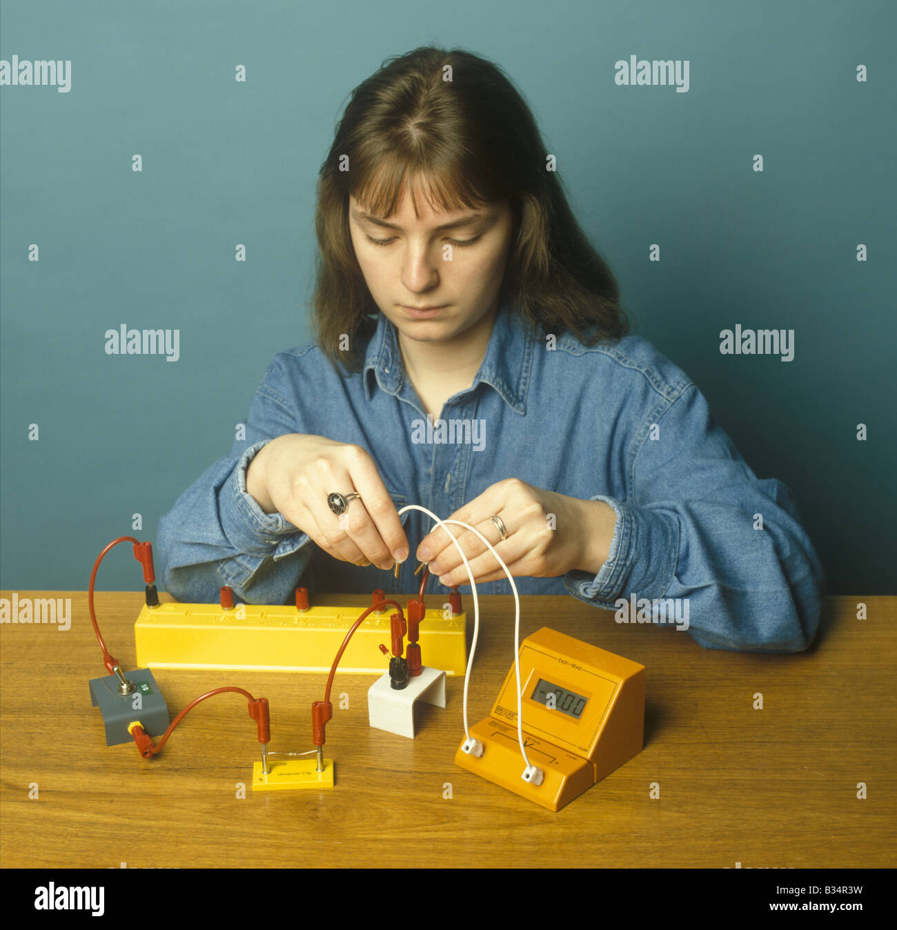 a student is about to connect a voltmeter across an led in a circuit ...