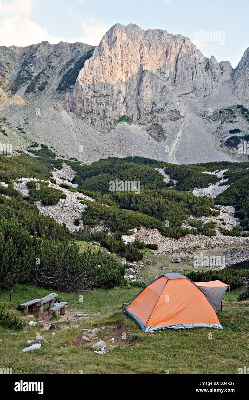 Tourist tent at Sinanitsa lake and Momin peak in background in World ...