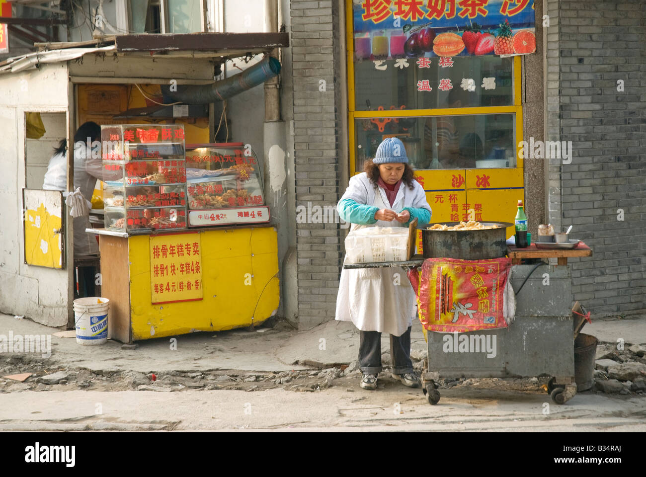 Street food stall vendors in shanghai china asia Stock Photo - Alamy