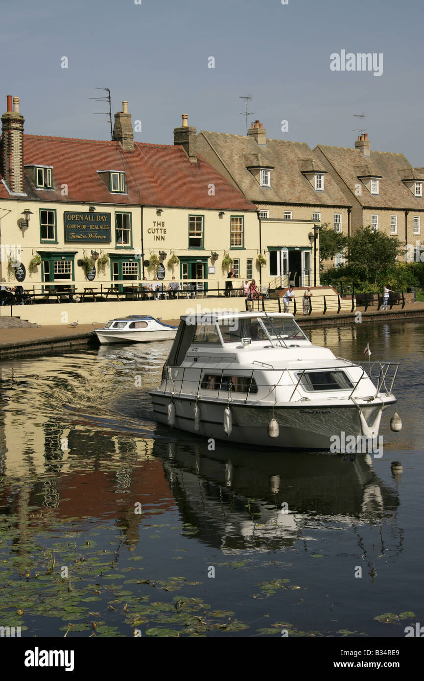 City of Ely, England. Ely’s Great Ouse River with visitors and boat ...