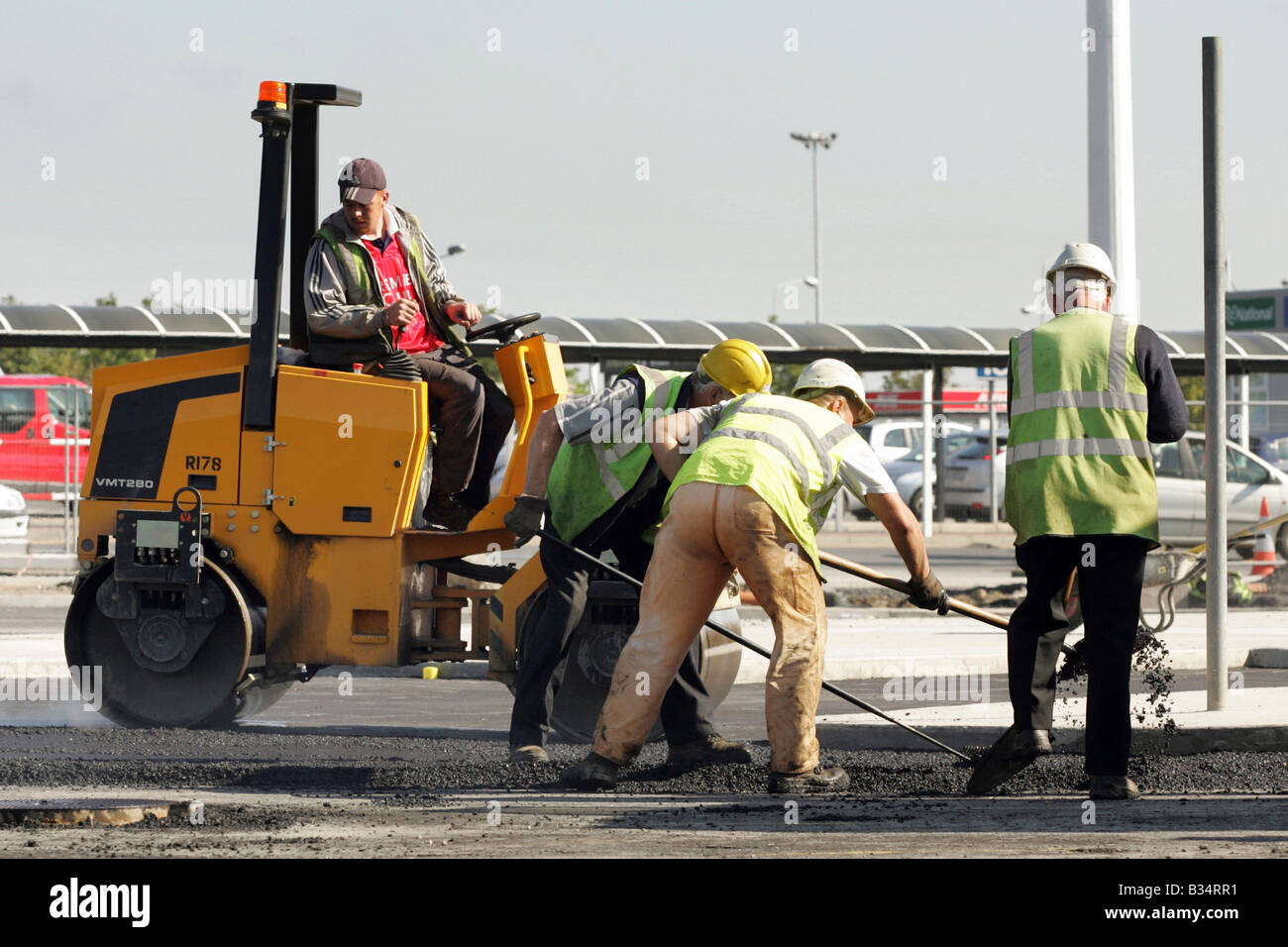 Dublin roadworks hi-res stock photography and images - Alamy