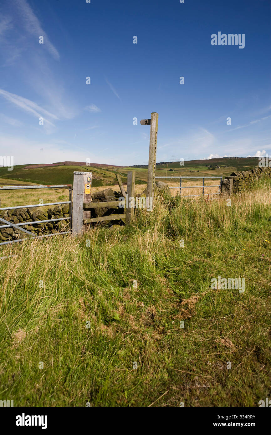 Signpost stile hi-res stock photography and images - Alamy
