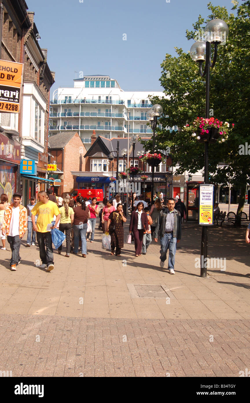 St.anns Rd Shopping Centre, Harrow, London, England Stock Photo - Alamy