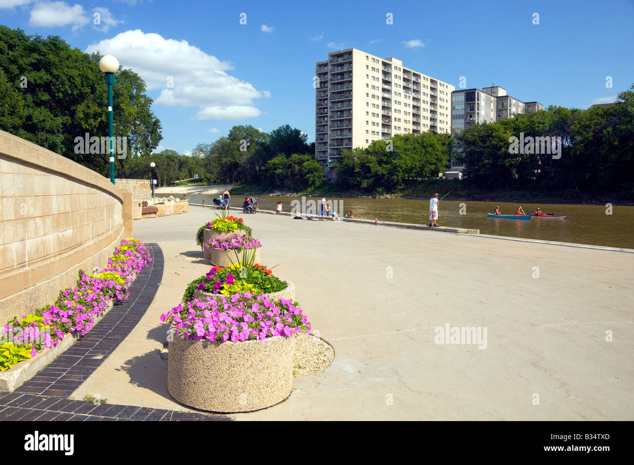 The scenic walk along the Red river and Promenade at the Manitoba ...