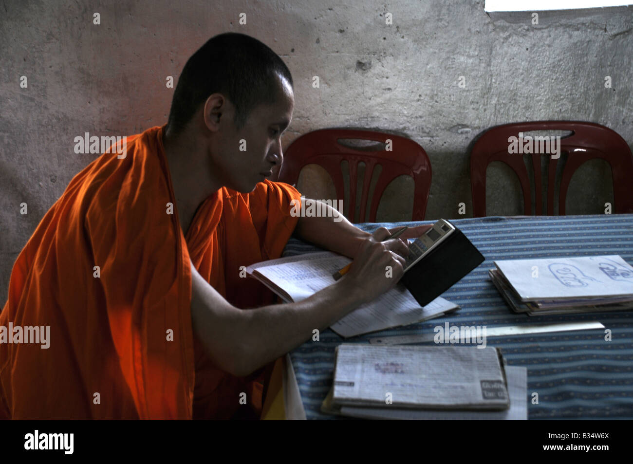 Monk studying hi-res stock photography and images - Alamy