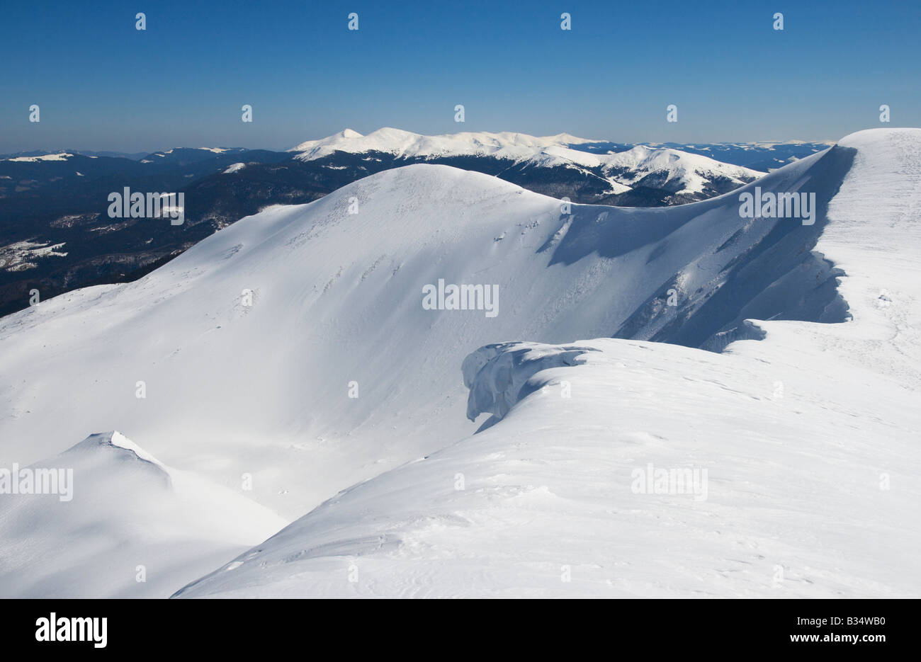 Blue mts hi-res stock photography and images - Alamy
