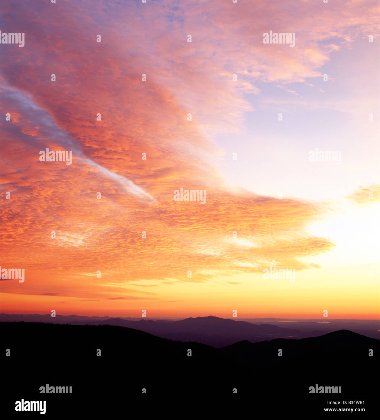 Sunrise skies over Blue Ridge Mountains on the Blue Ridge Parkway ...