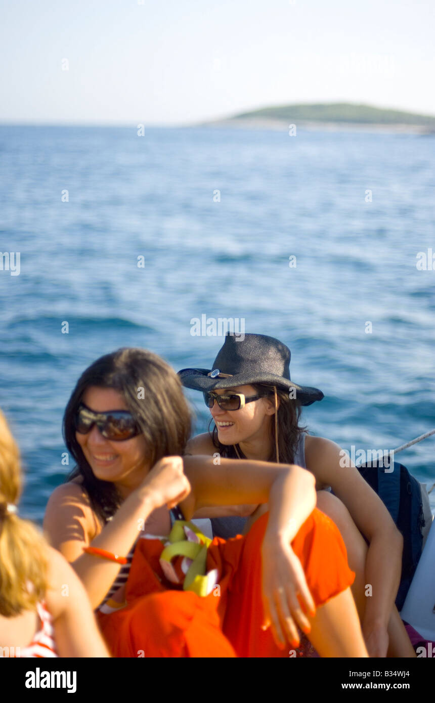 Girls boating hi-res stock photography and images - Alamy