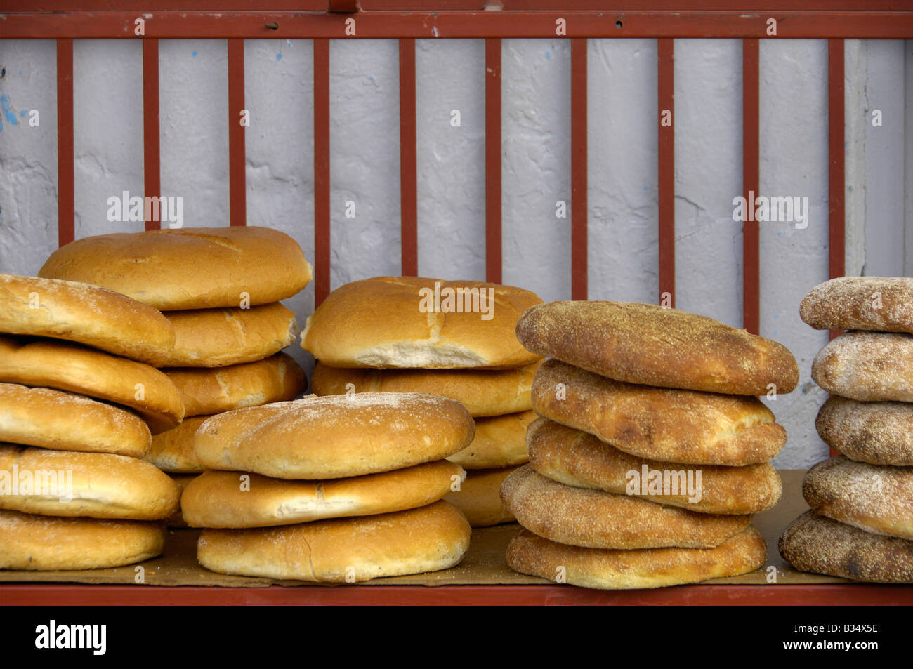 Khubz bread hi-res stock photography and images - Alamy