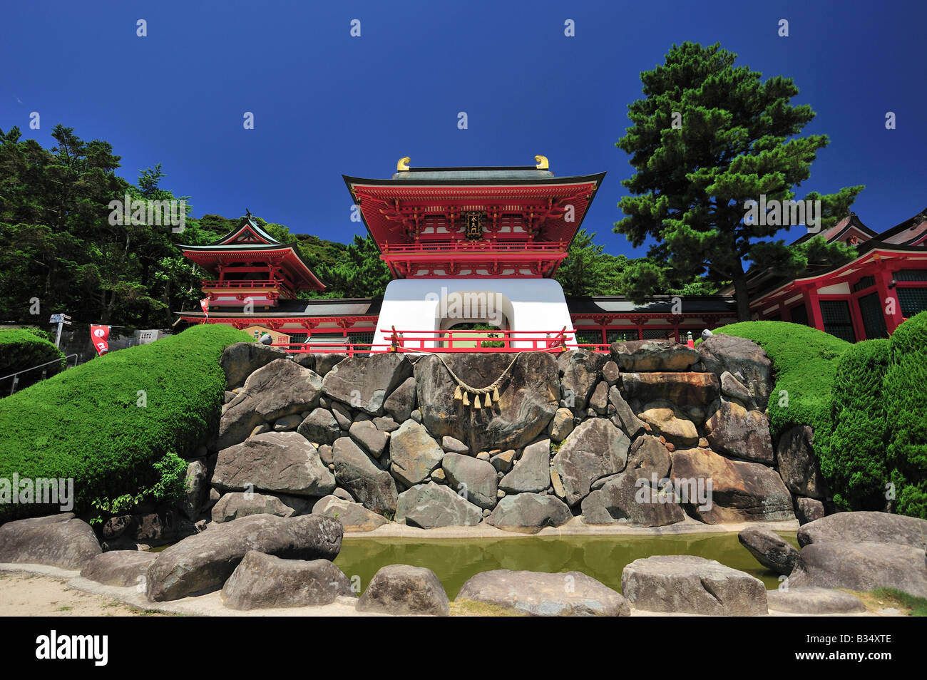 Akama jingu shrine shimonoseki yamaguchi hi-res stock photography and ...