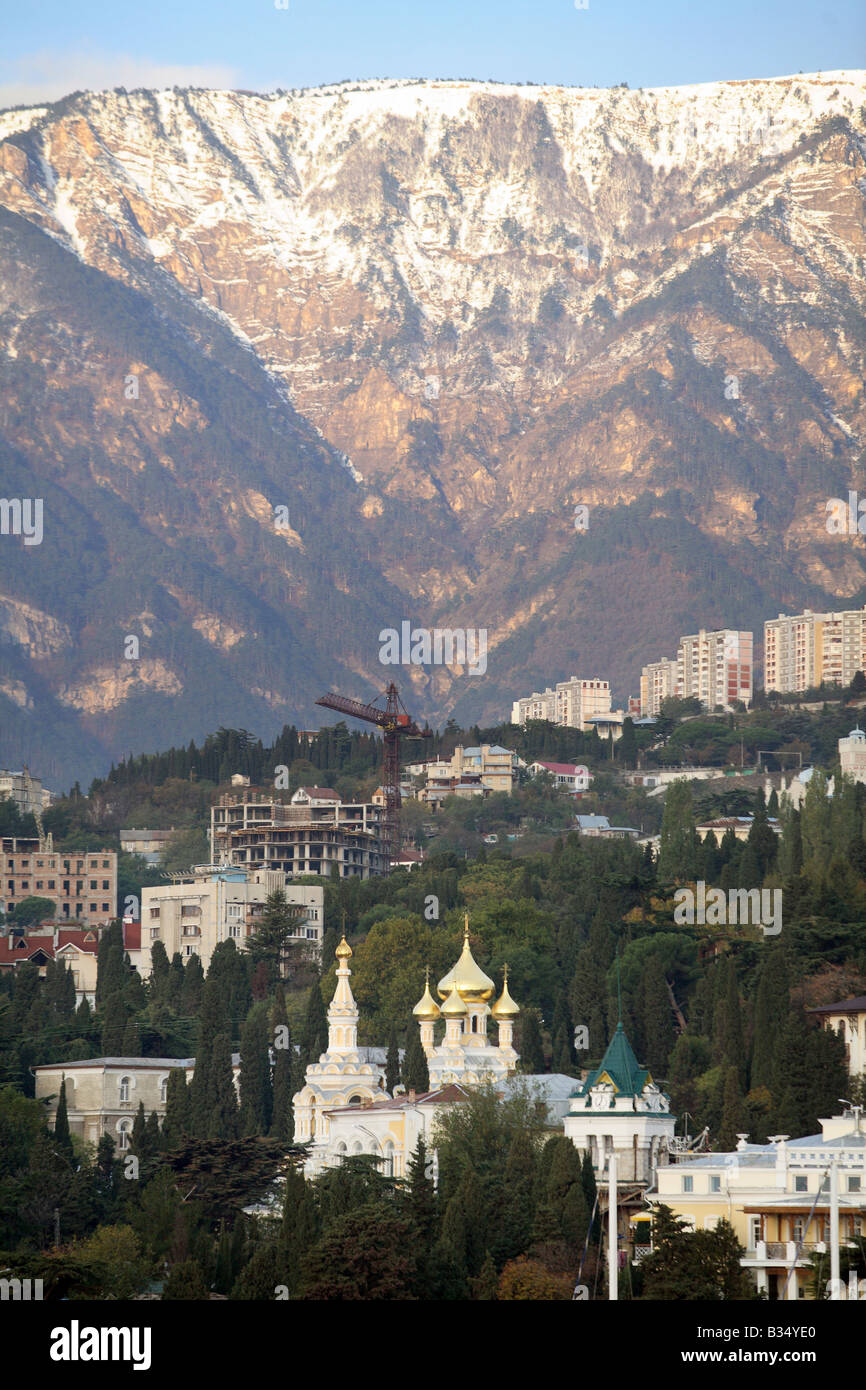 The cityscape of Yalta, Ukraine Stock Photo - Alamy