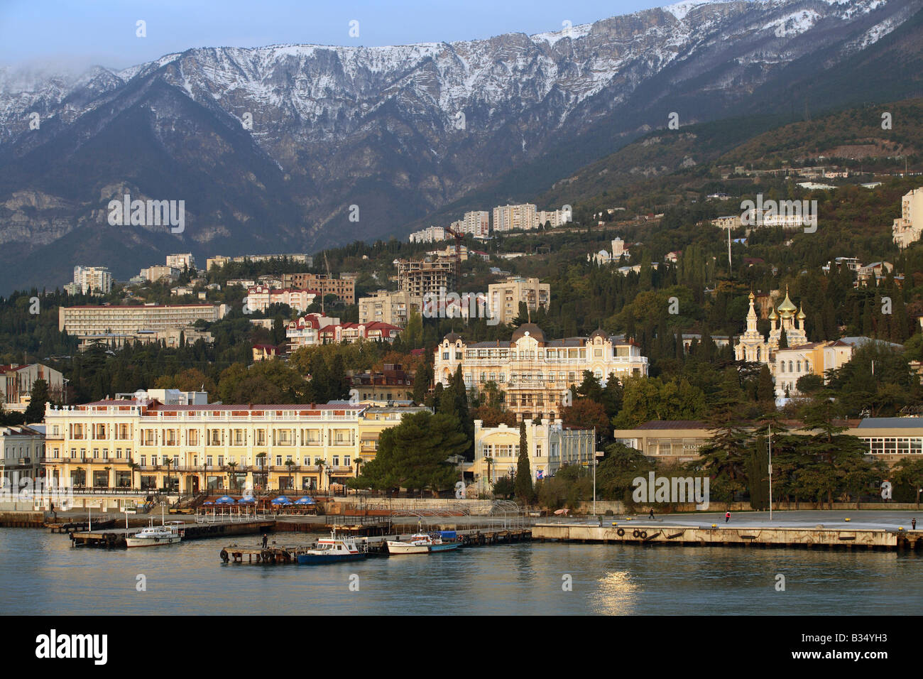 The cityscape of Yalta, Ukraine Stock Photo - Alamy