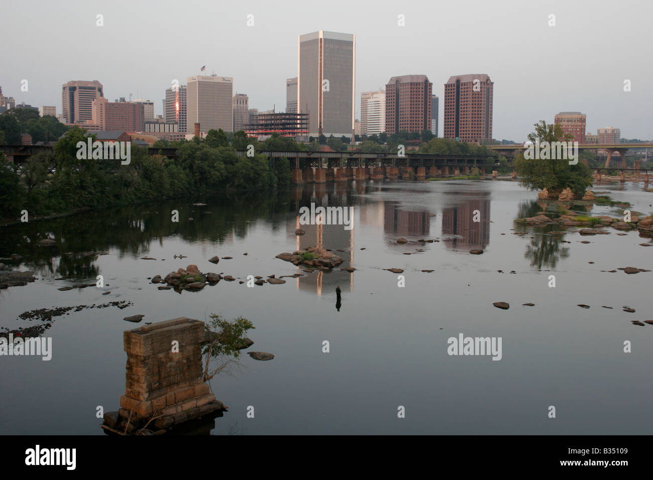 Virginia richmond james river rocks hi-res stock photography and images ...