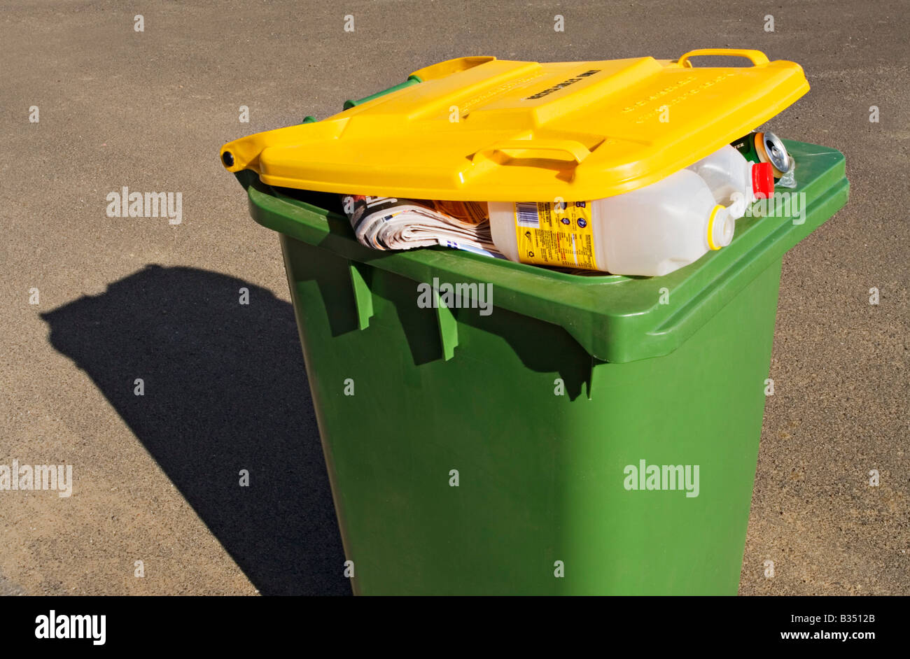 Waste Management / A Waste Recycle bin stands ready for collection ...