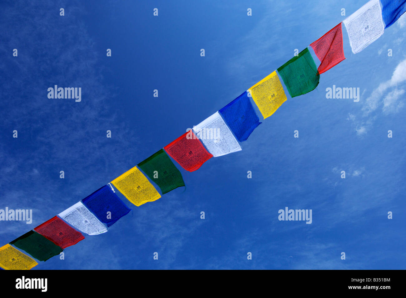 Tibetan Buddhist prayer flags Stock Photo - Alamy