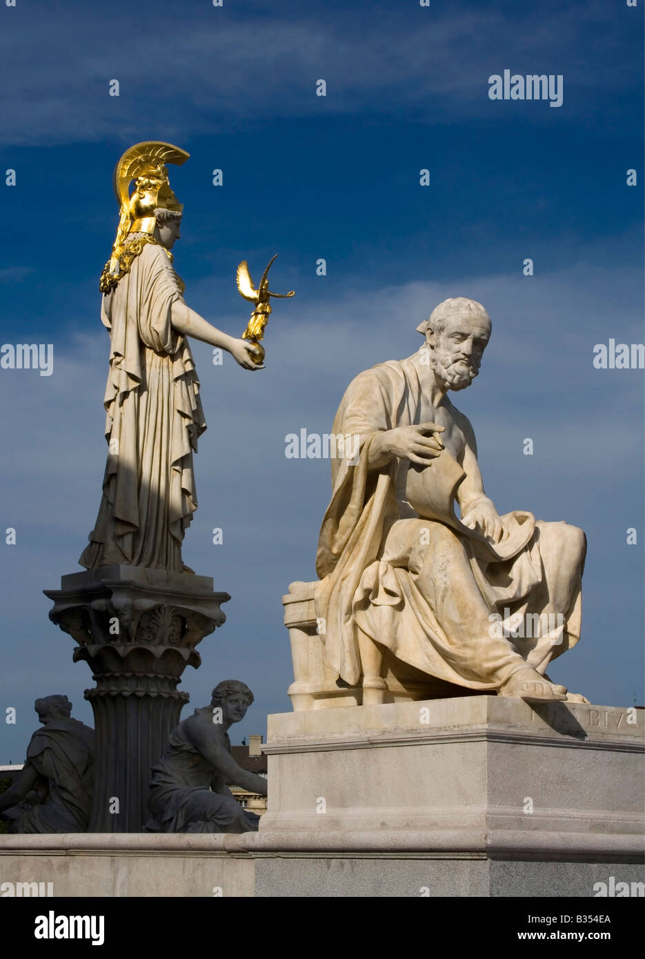Austria Vienna Parliament statue Stock Photo - Alamy
