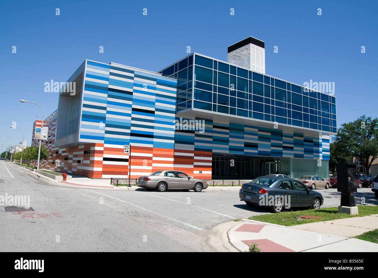 Chicago, IL Gary Comer Youth Center by John Ronan architects in Grand ...