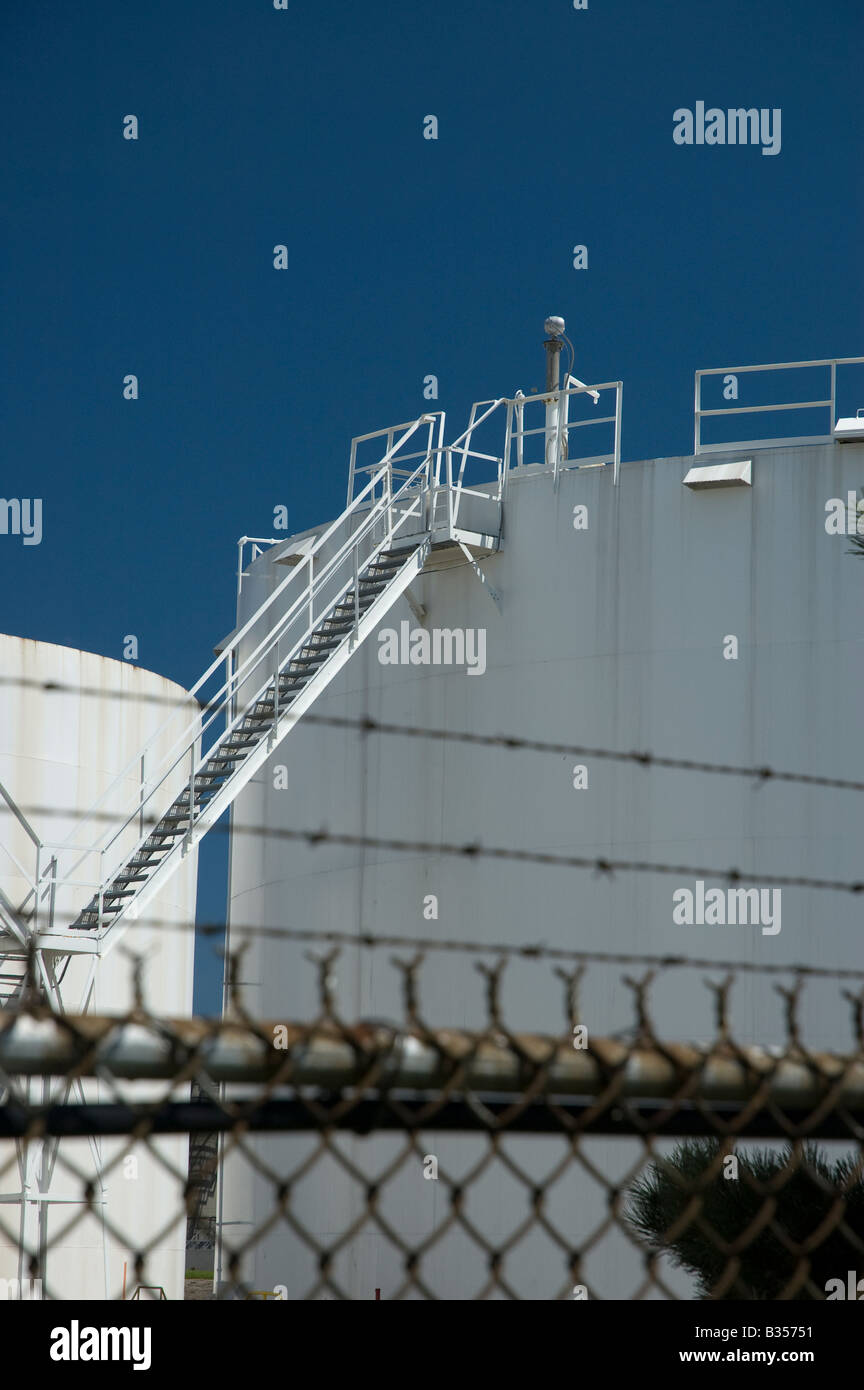 Petroleum storage hi-res stock photography and images - Alamy