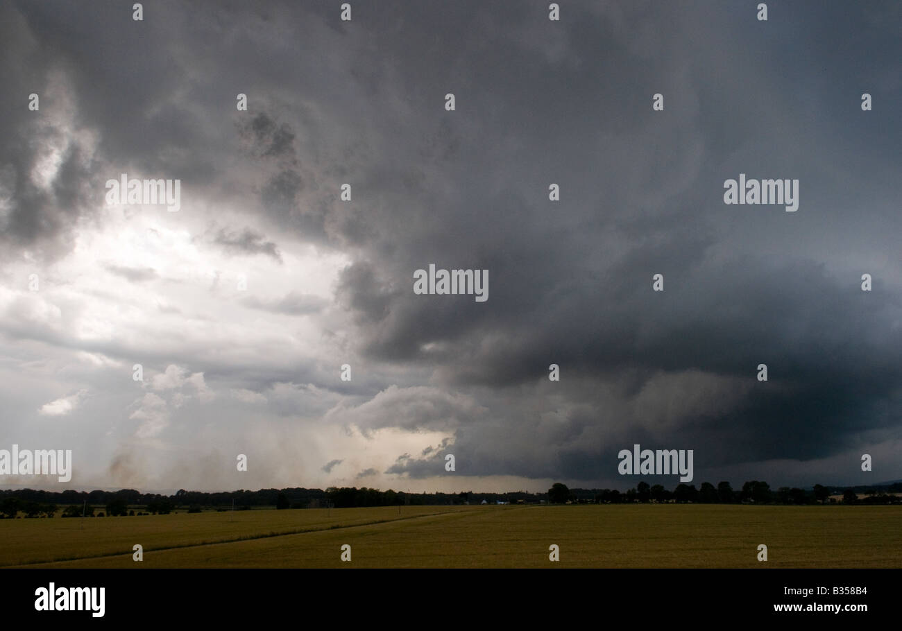 Lightening storm farm hi-res stock photography and images - Alamy