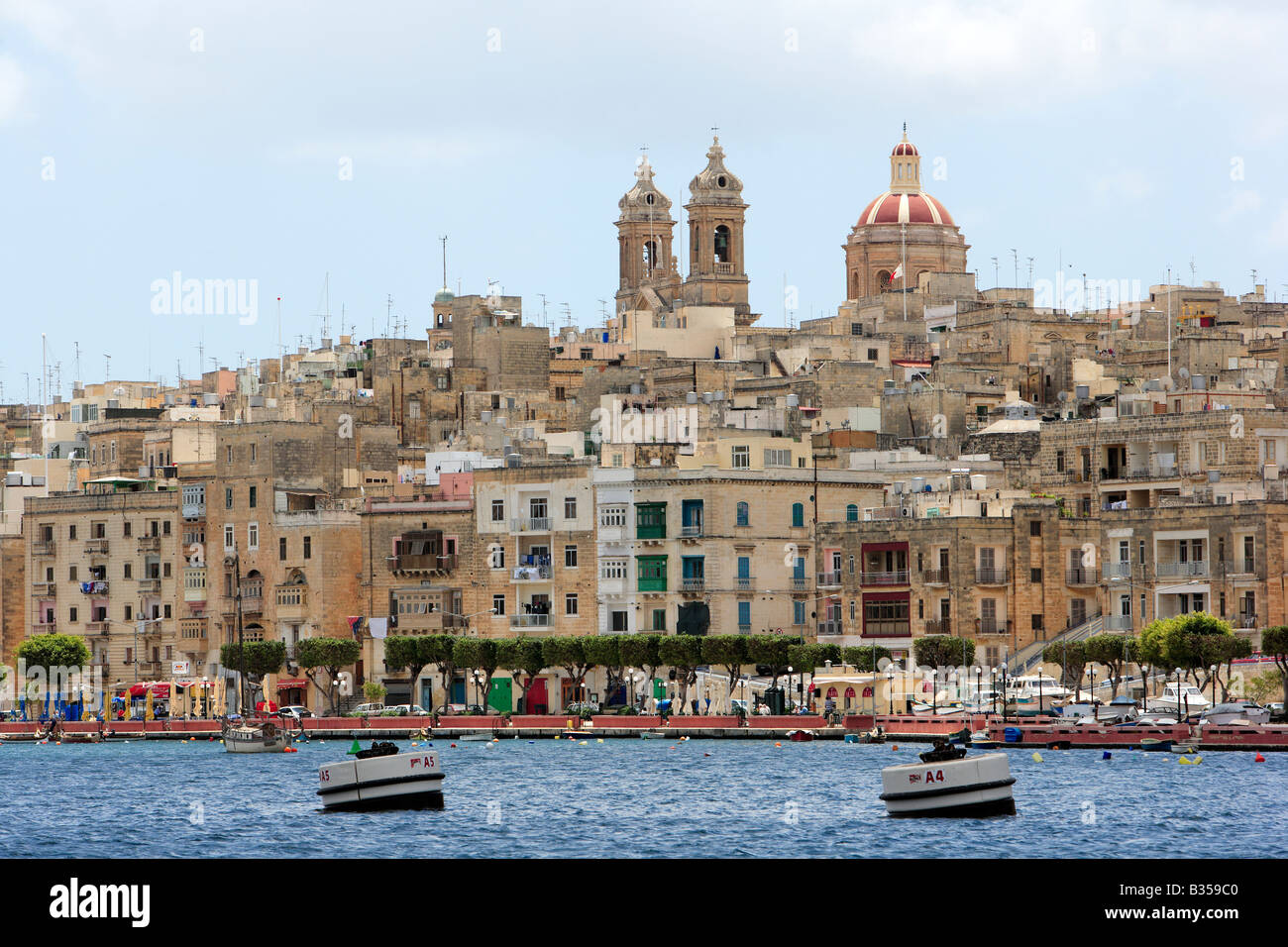 Senglea Waterfront and Church of Our Lady of Victory, Senglea, Malta ...