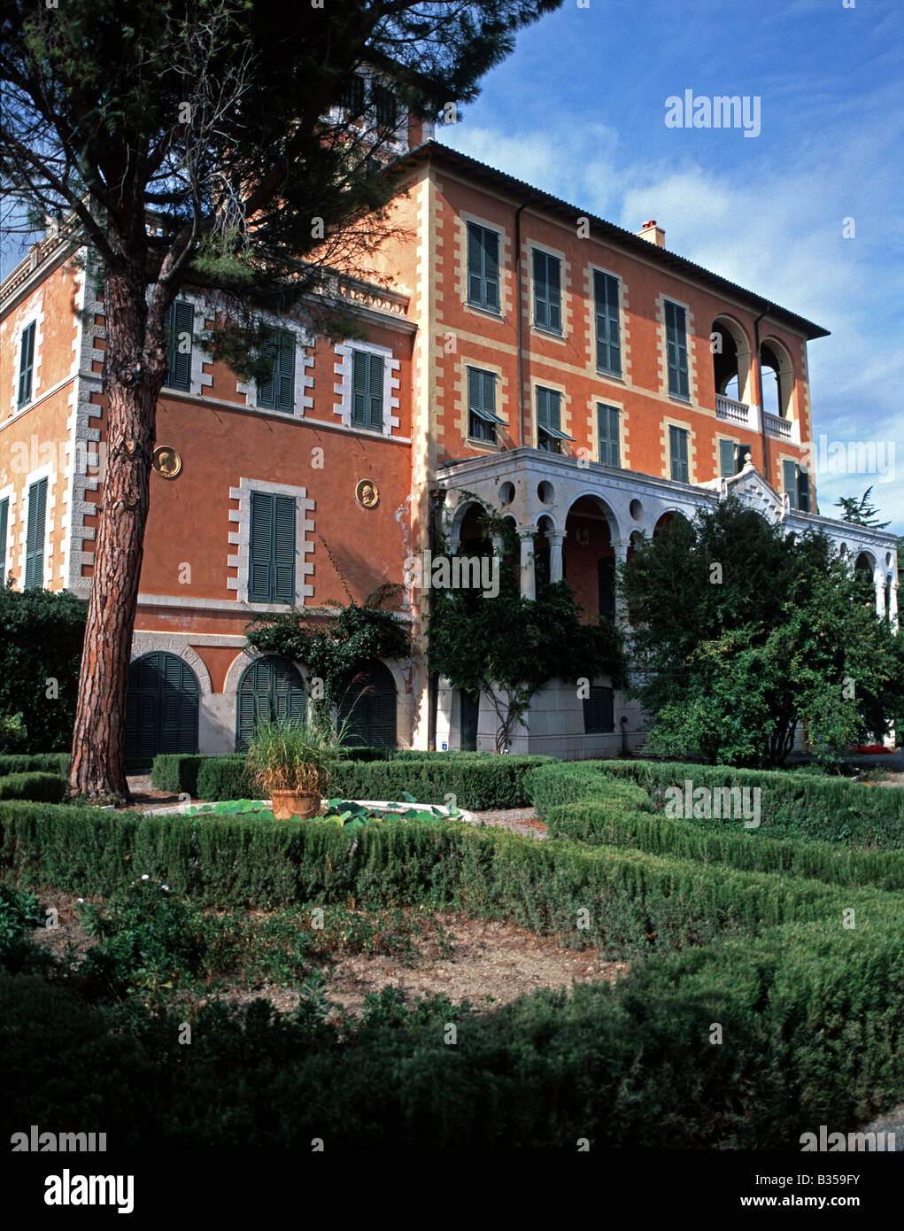 Sir Thomas Hanbury's house at the Giardini Botanici Hanbury at La ...