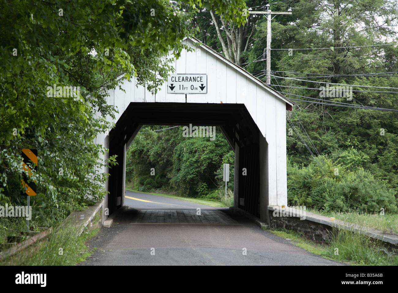 Erwinna Covered Bridge with surrounding vegetation Stock Photo - Alamy