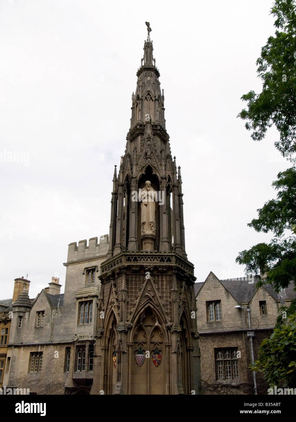 Oxford magdalen street hi-res stock photography and images - Alamy