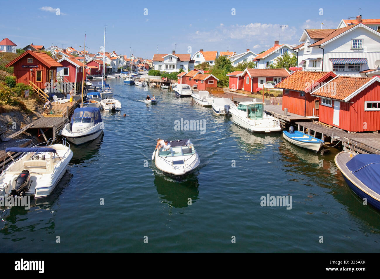 SWEDEN WEST COAST BOHUSLAN GRUNDSUND GRUNDSUNDS CANAL Stock Photo - Alamy
